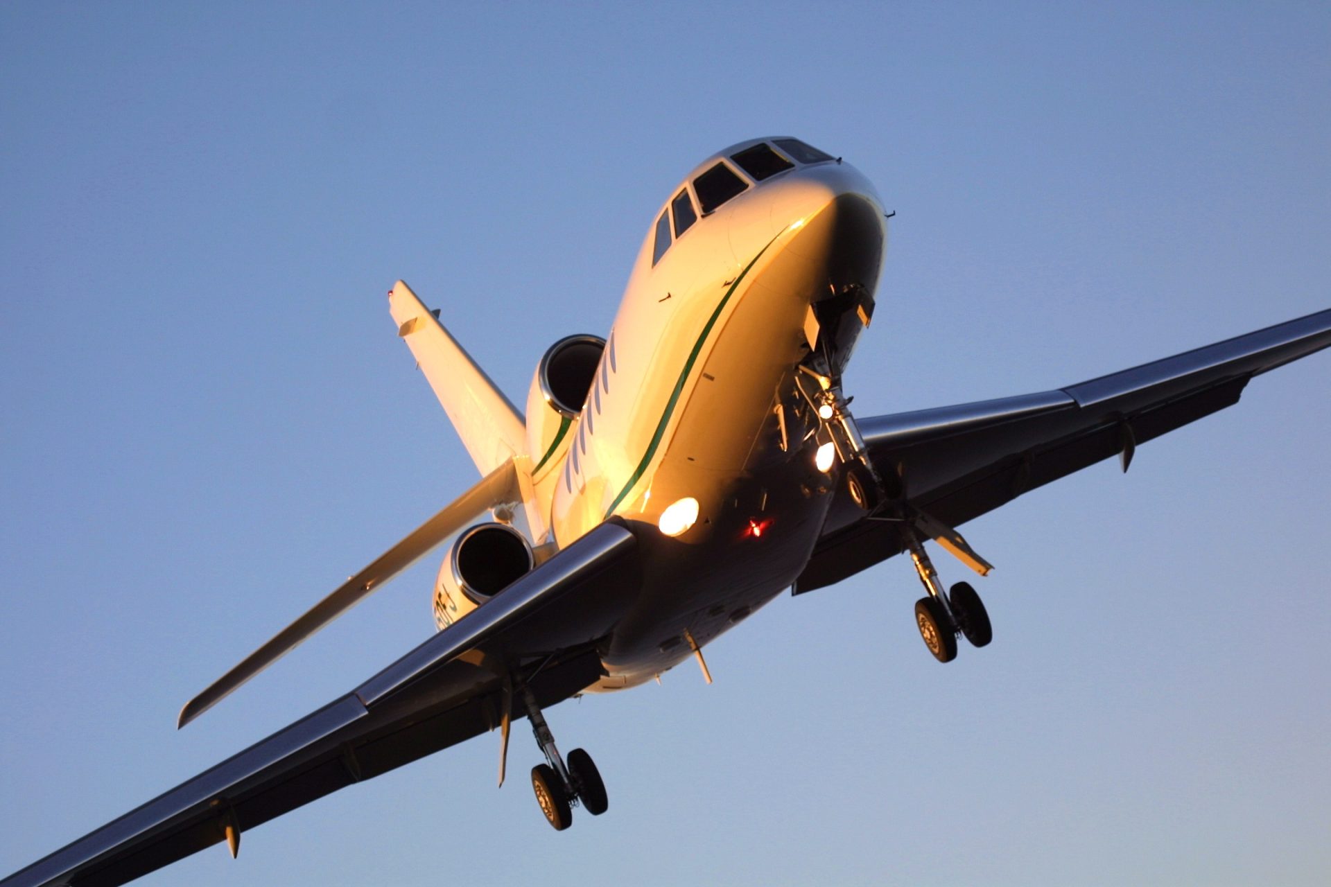 Dassault Selects Global Jet Services for Classic Falcon Technical ...
