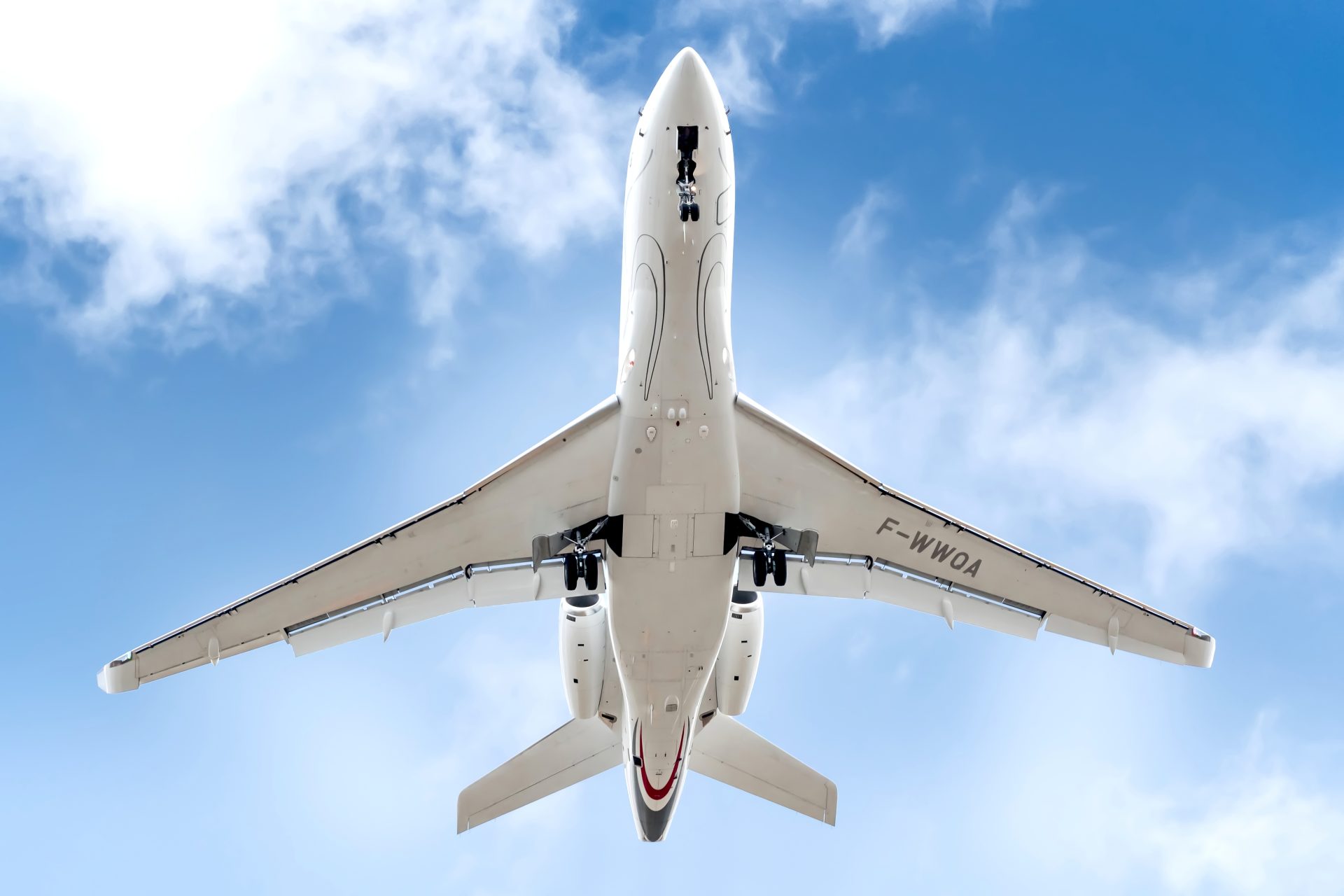 Dassault to Highlight Falcon 8X, 900LX Trijets at RUBAE 2019 - Dassault ...