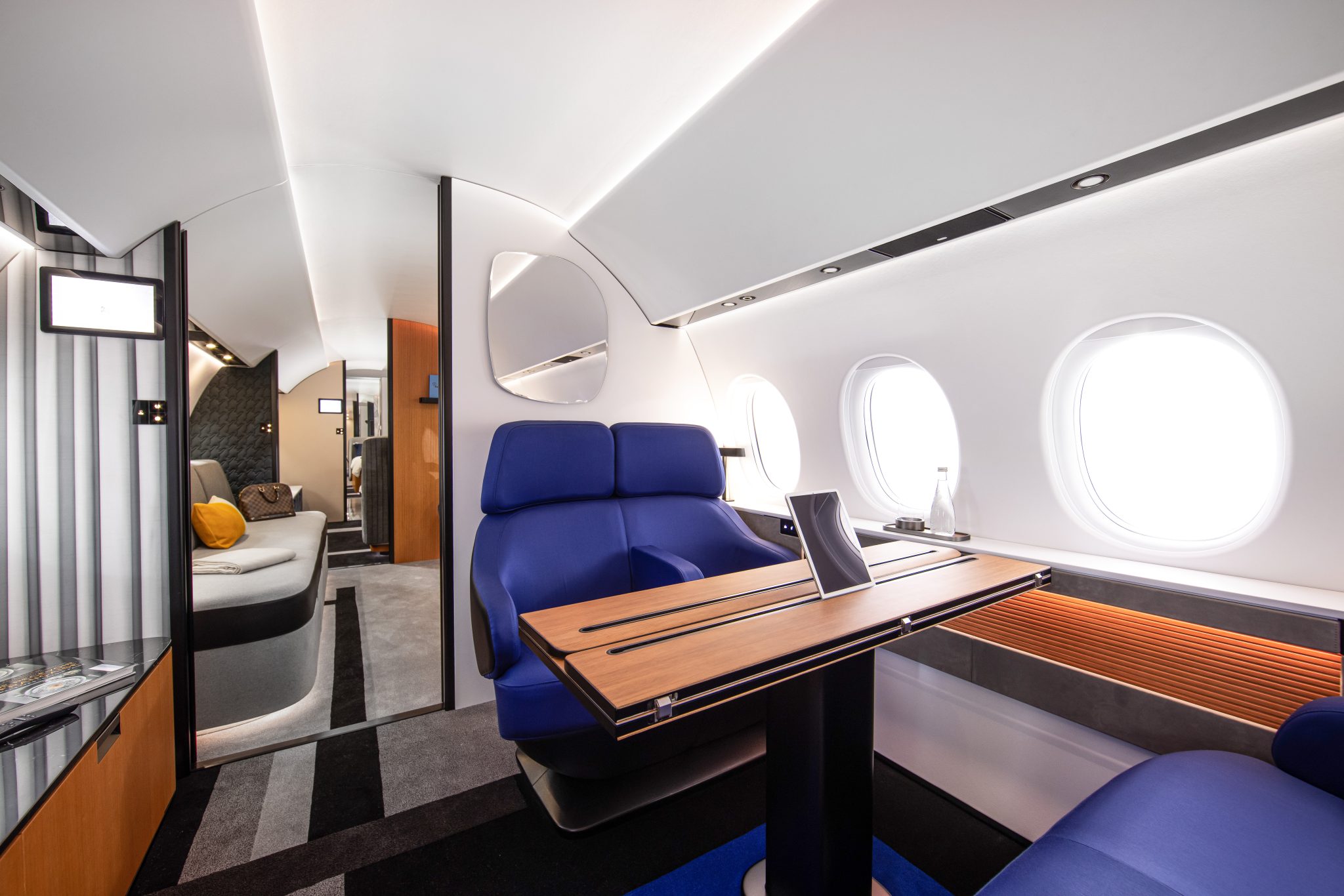 Dassault Unveils Full-Scale Cabin Mockup for Largest Purpose Built ...