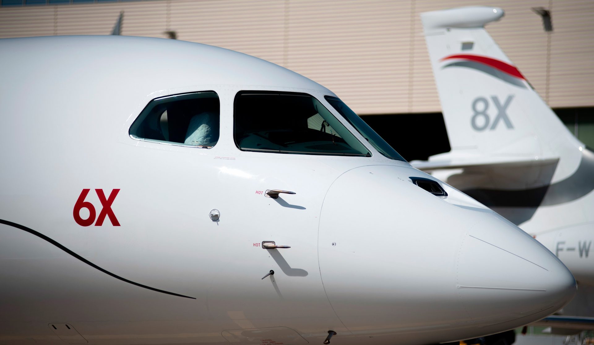 Dassault Brings a Hot Hand to NBAA-BACE - Dassault Falcon