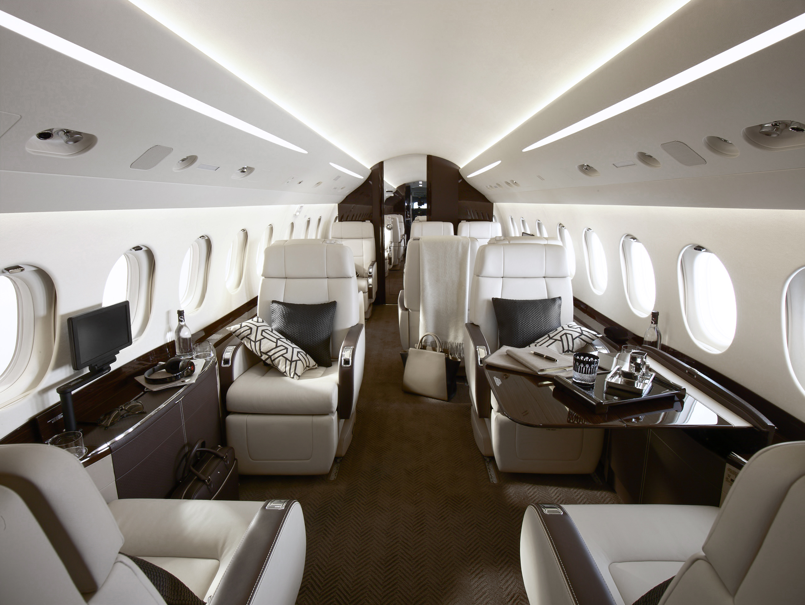 Falcon 2000LXS cabin #500 - Dassault Falcon