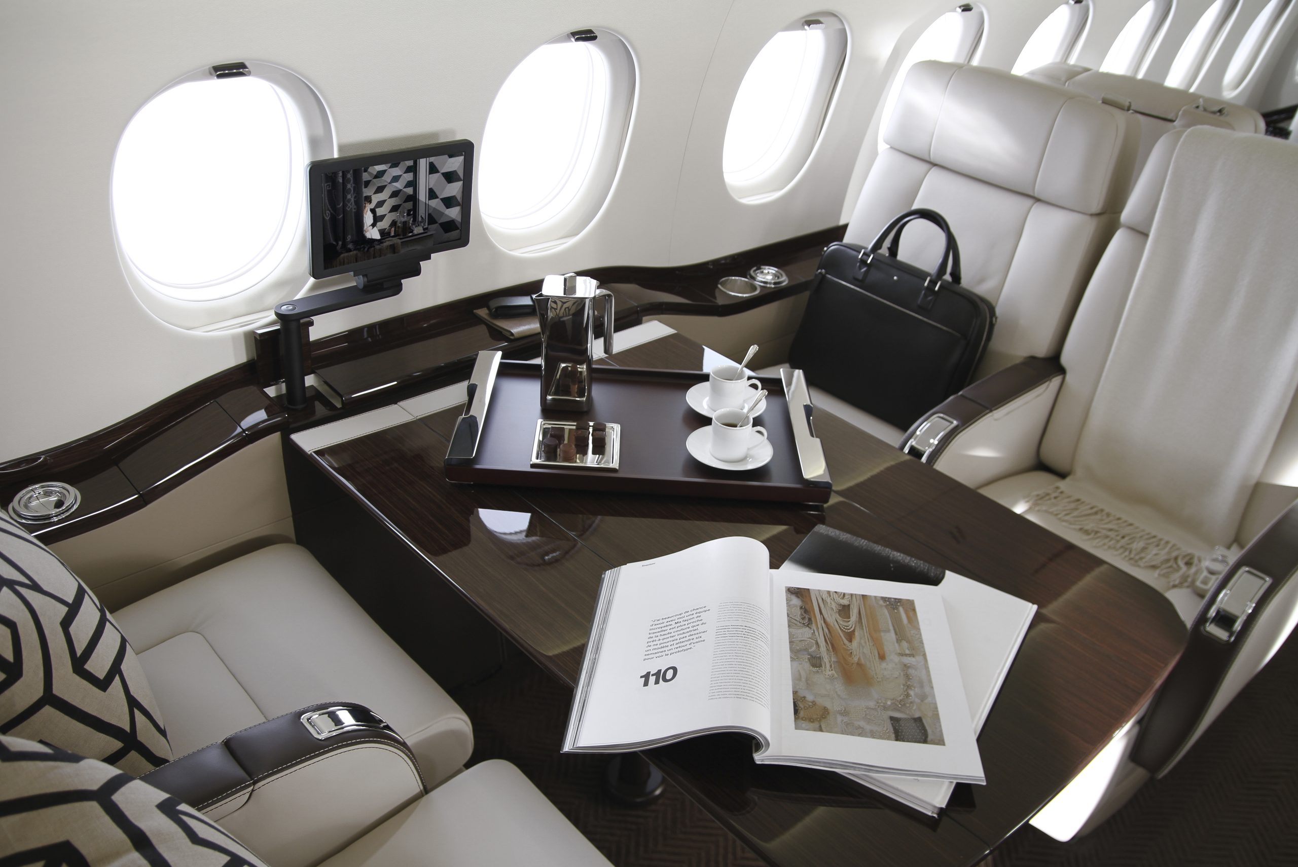 Falcon 2000LXS cabin #506 - Dassault Falcon