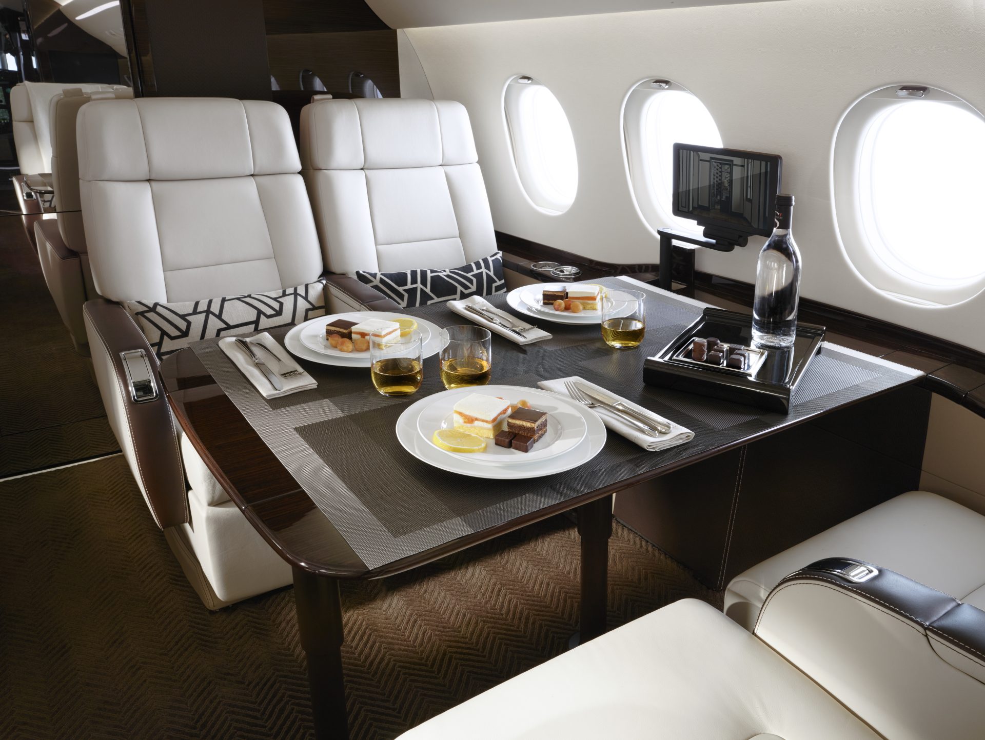 Falcon 2000LXS cabin #509 - Dassault Falcon