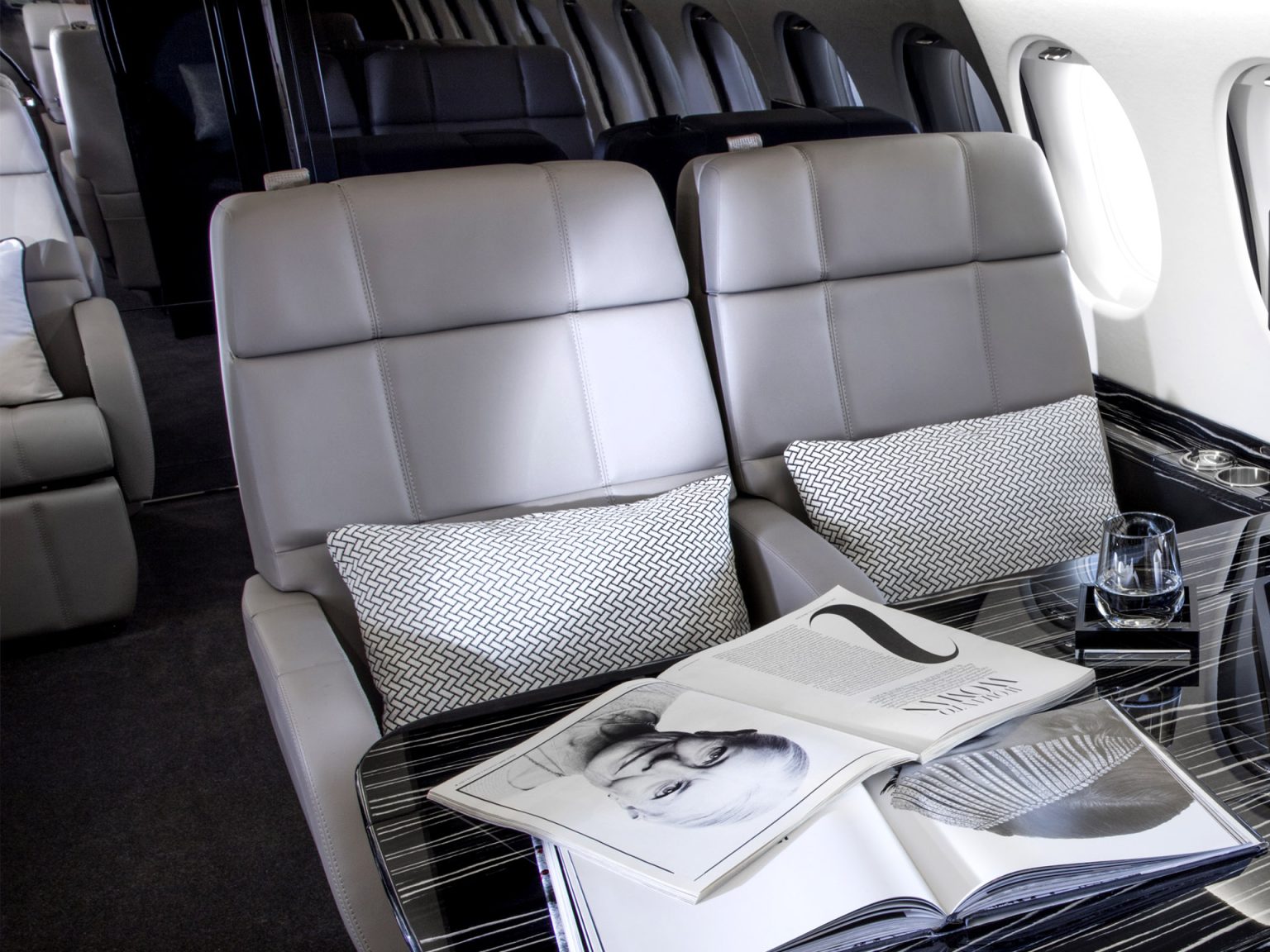 Designing your Falcon - Dassault Falcon