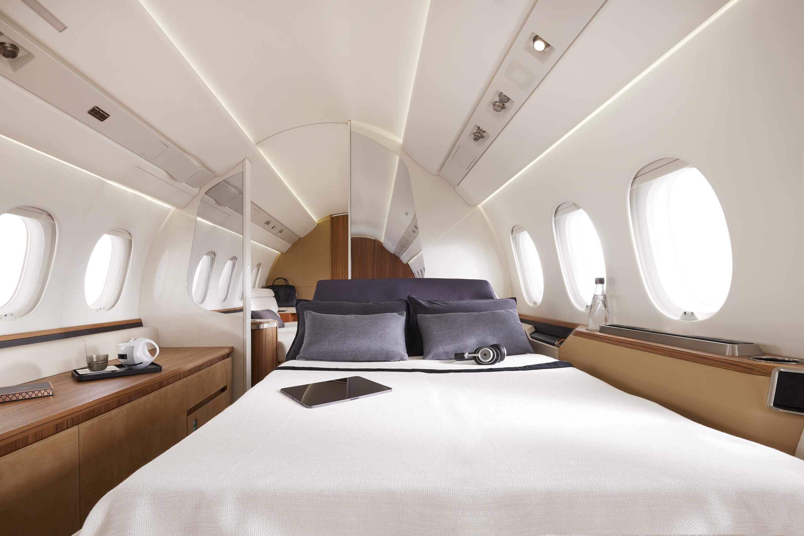 The 1,843 ft3 Falcon 6X cabin #551 - Dassault Falcon