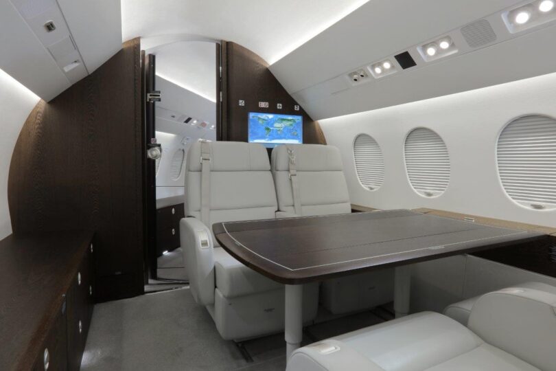 Pre-owned - Dassault Falcon