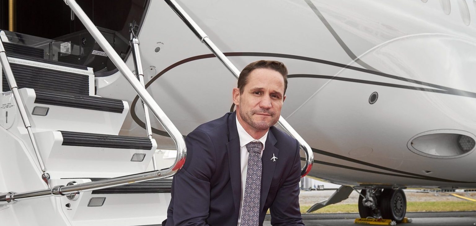 Dassault Falcon - Home